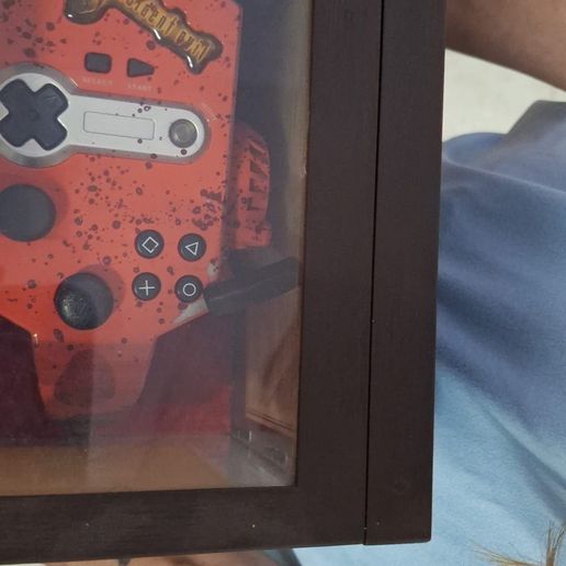 STL file Game compartment cover chainsaw controller game Residual Evil4 ...