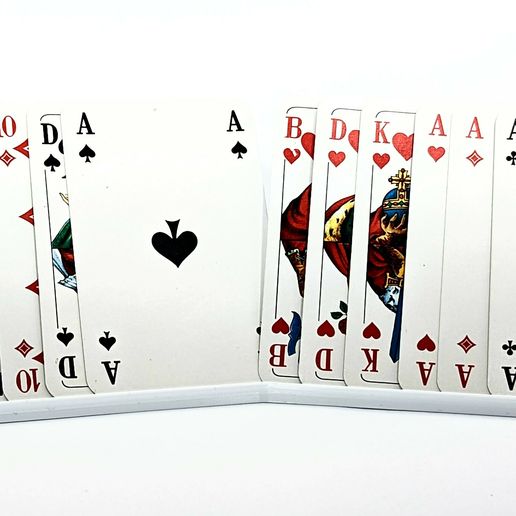 🃏 Playing Cards Stand in 3 Variants・Free STL File for 3D printing・Cults