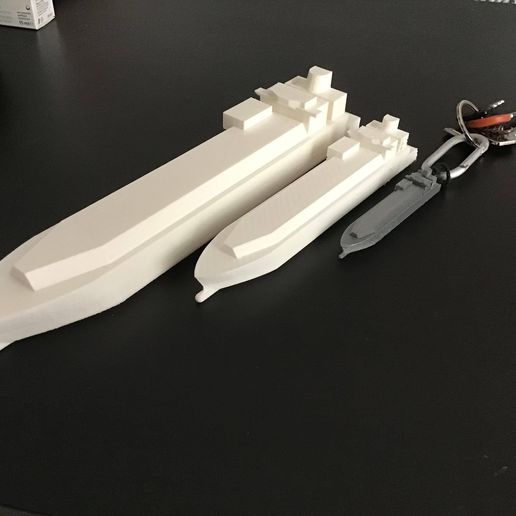 Free STL file LNG Vessel keyring 🗝️ ・3D print design to download・Cults