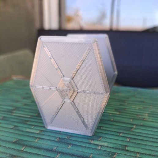 👔 TiE fighter / TIE fighter・Free STL File for 3D printing・Cults