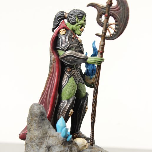 💀 Orc Boss Flaming skull figurine with base・ STL File for ・Cults
