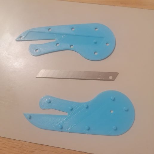 Free STL file Plastic film cutter 📽️ ・3D printer model to download・Cults