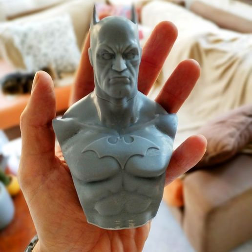 3D printed Batman Bust • made with Phrozen Sonic Mini 4k・Cults