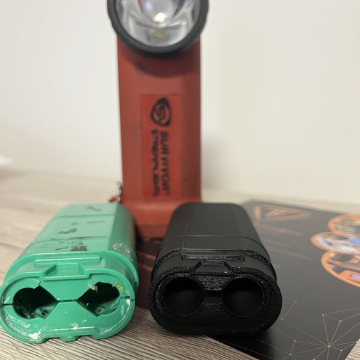 🔋 survivor streamlight battery holder・ STL File for 3D printing・Cults