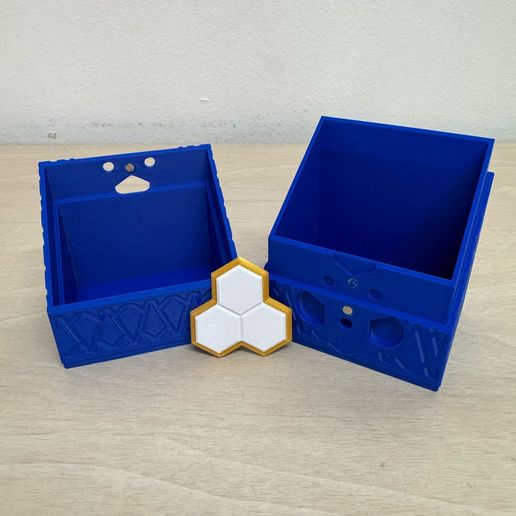 🐉 Blue/Hexeblaumon Deckbox V1 - Digimon TCG・ STL File for 3D printing・Cults