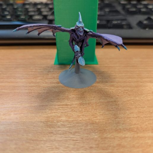 STL file Alternate Heights Flying bases for table top minis 🔝 ・Design ...