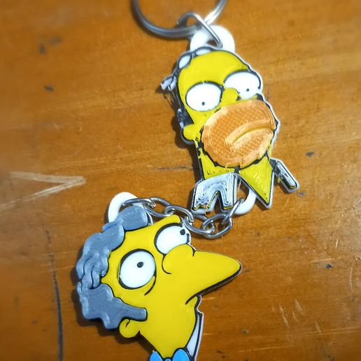 🗝️ Homer and Moe - Meme (keychain)・ 3D File for 3D printing・Cults
