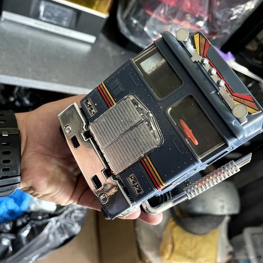 💬 kenner mask front grille bulldozz・ STL File for 3D printing・Cults