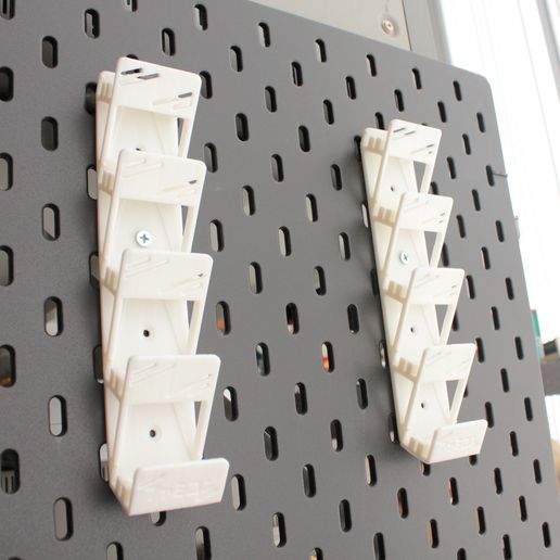 🧸 Famicom Cartridges Wall mount・ STL File for 3D printing・Cults
