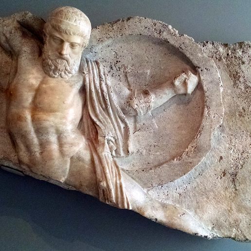 fallen warrior statue