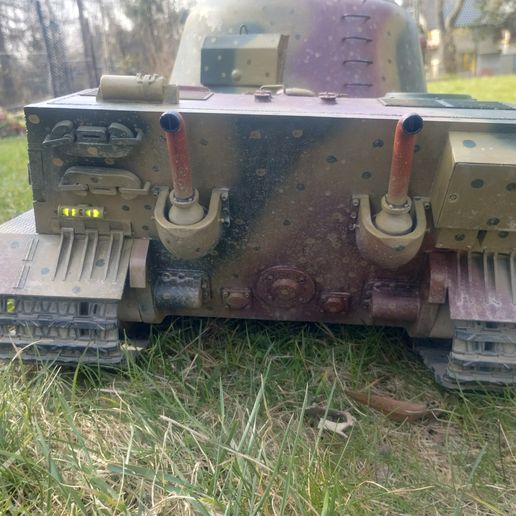 🪖 RC Tank Löwe 1:10 (Schwerer Löwe)・ 3D File for 3D printing・Cults