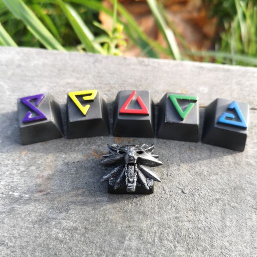 ⌨️ Witcher Runes Keycaps・ STL File for ・Cults