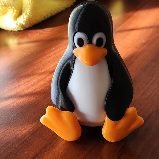 3D printer Tux the Linux mascot • made with Prusa MK4S + MMU3・Cults