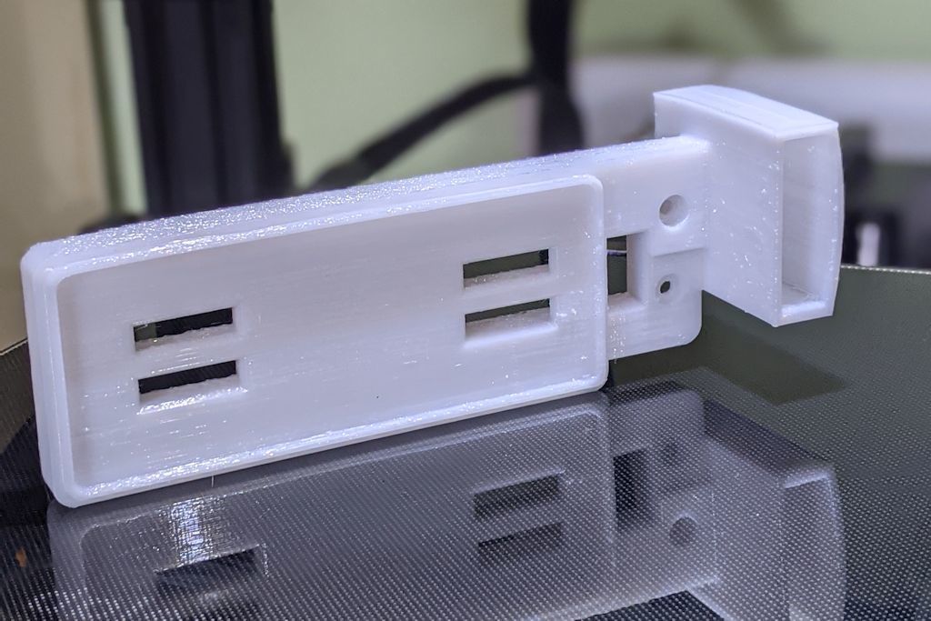 Descargar archivo STL gratis Soporte de panel de control Voxelab Aquila y caja de herramientas ...
