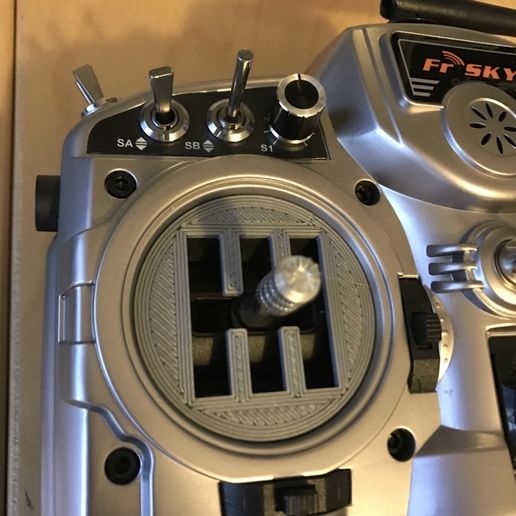 🚚 Tamiya Truck 1/14 FrSky Taranis Shift Gate・Free 3D File for ・Cults