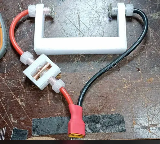 STL file Battery Doctor 🔋 ・3D print design to download・Cults