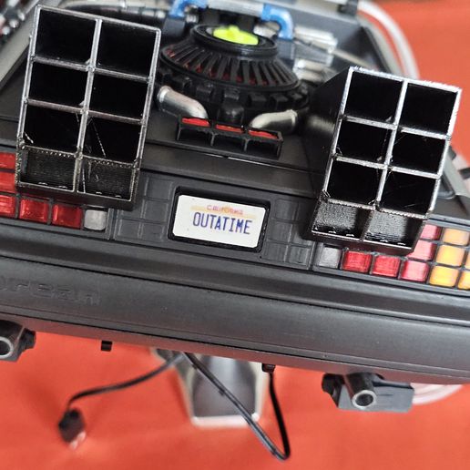 3D printing DeLorean chassis • made with Bambu X1-Carbon・Cults