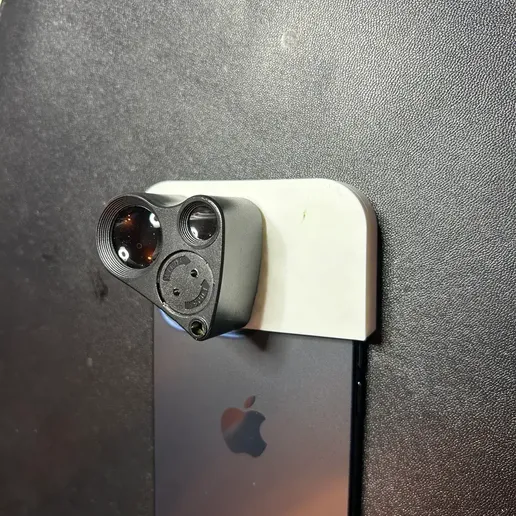 Free 3D file iPhone 15 Pro Jewelers Loupe Mount 📱 ・3D printable design ...