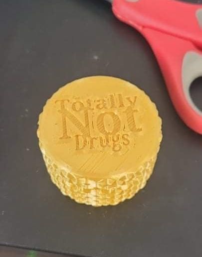 💊 Totally Not Drugs Container・ 3D File for ・Cults