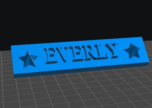 Fichier 3D Everly Nameplate 👾 ・Plan imprimable en 3D à télécharger・Cults