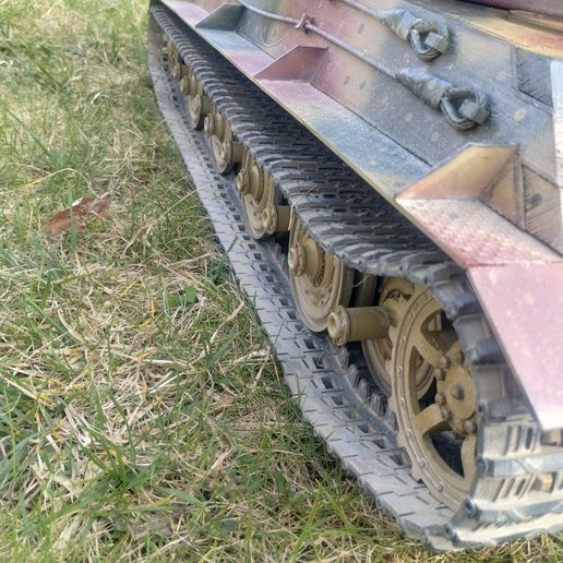 🪖 RC Tank Löwe 1:10 (Schwerer Löwe)・ 3D File for 3D printing・Cults