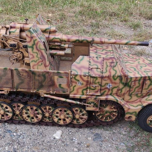 🔫 1/10 RC german 8,8cm Flak 37 Sfl self-propelled gun・ 3D File for 3D ...