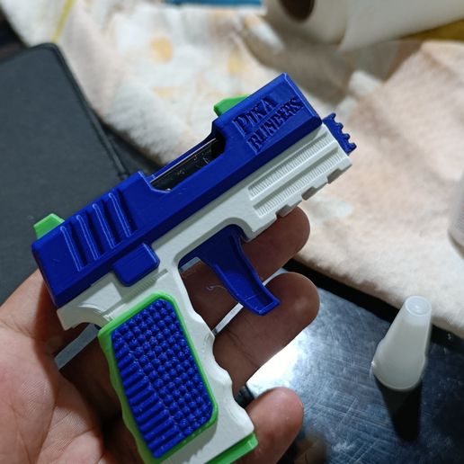 🔫 Glocky 17 v4 and v4 pro・ 3D File for 3D printing・Cults