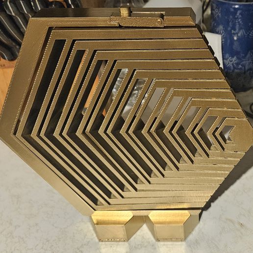 STL file Hexagon Kinetic Spinner Art 🎨 ・3D printer model to download・Cults