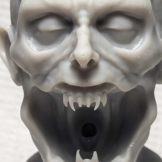 🧛 Del Toro Inspired Vampire Bust・ STL File for 3D printing・Cults