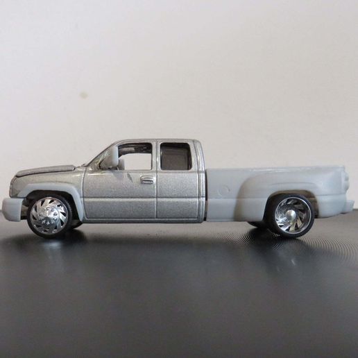 🗺️ Auto World cateye Silverado dually conversion kit 1/64・ STL File for ...