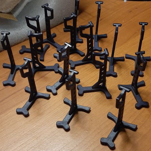 O-RING ACTION FIGURE STAND・Free 3D File for 3D printing・Cults