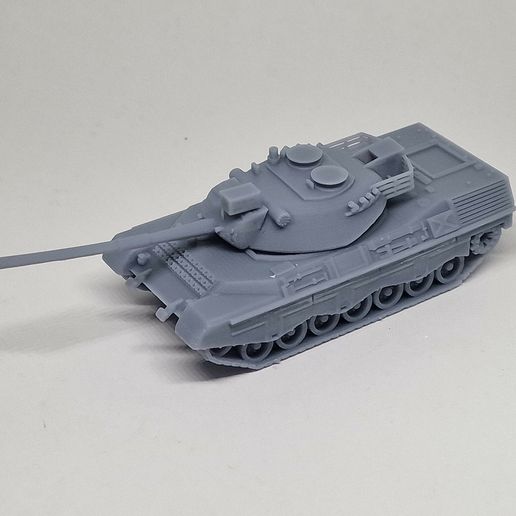 STL file Leopard 1A1/2 1:87 🐆 ・3D printing model to download・Cults