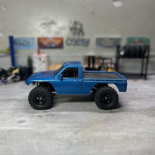 🚗 Scx24 Body Toyota Hilux (133mm wheelbase)・ STL File for 3D printing・Cults
