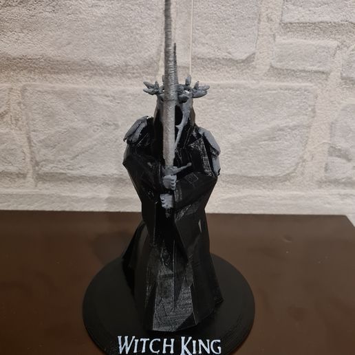 STL file WItch King figure low poly 🧙‍♀️ ・Model to download and 3D ...