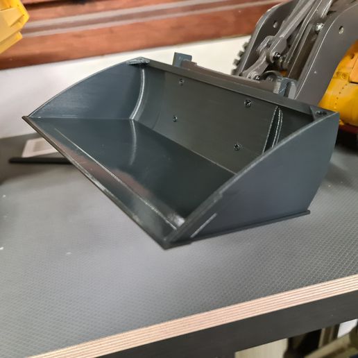 🪣 Leveling bucket for Burnie222rc Wheeloader・Free STL File for 3D ...