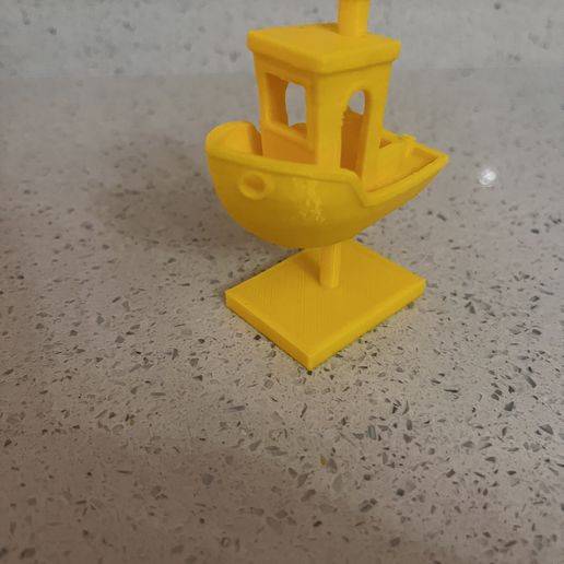 🛥️ Benchy Boat with stand・ STL File for 3D printing・Cults