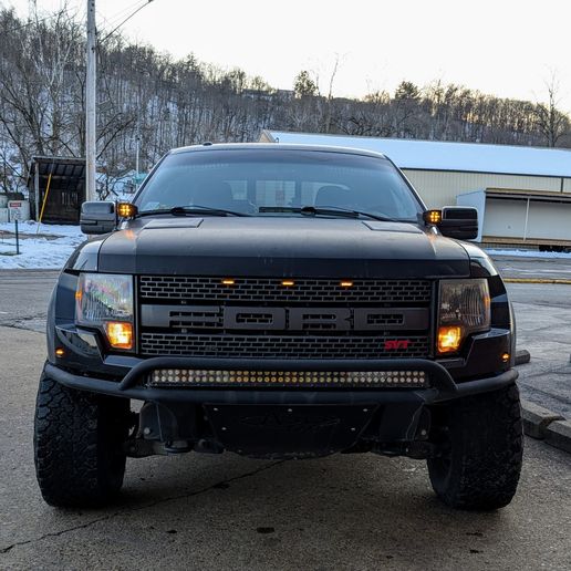 🚙 Gen 1 Ford Raptor Grille SVT Logo・ STL File for 3D printing・Cults