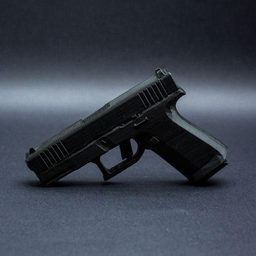 STL file Simple Glock Model 🔫 ・Model to download and 3D print・Cults