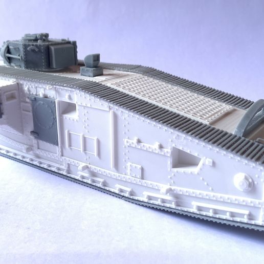 🪖 Indiana Jones Tank 1:35 Scale Model・ STL File for ・Cults