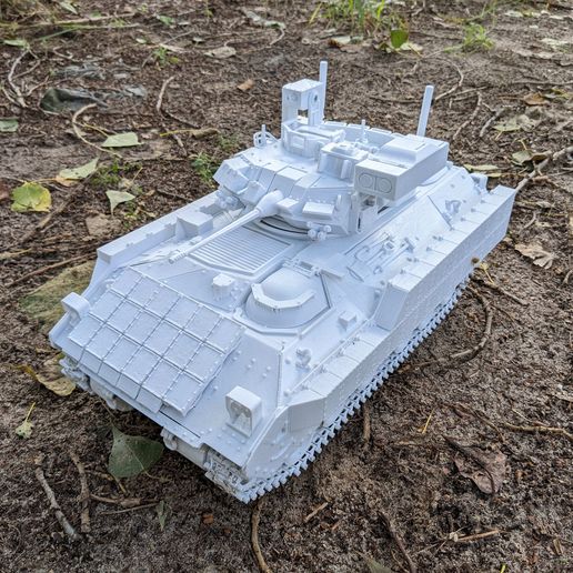 🪖 M3A3 Bradley BUSK III・ 3D File for 3D printing・Cults