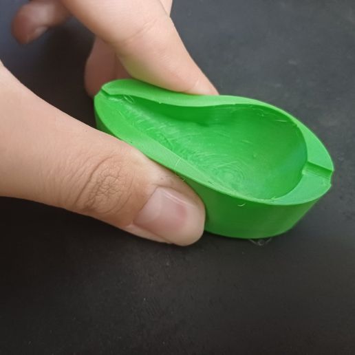 STL file New method feeder TPU mold 🆕 ・3D printer model to download・Cults