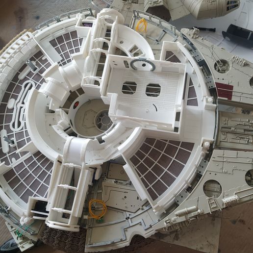 millennium falcon interior