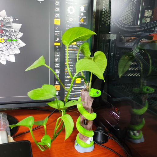 STL file Snake on tree propagation station 🐍 ・3D printer design to ...