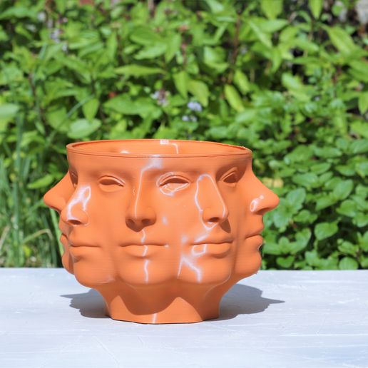 STL file Polyface PLANTER - PLANTER - POT+ drain 🪴 ・3D printing model ...