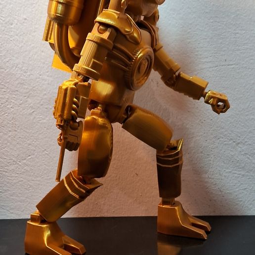 3D file Titan Clockman Articulated 🚽 ・3D print design to download・Cults