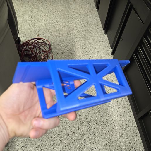Free STL file PowerToolHanger HuskyCabinetInsert 🧰 ・3D printer model to ...