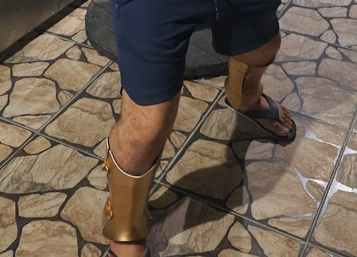 3D printer Greaves, Platelegs, Medieval, Knight Leg Armor/Armour • made ...