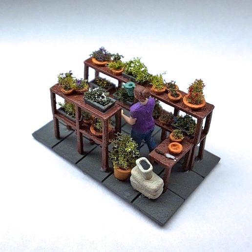 🏠 N Scale Greenhouse with Gardener Figures・Free STL File for 3D ...