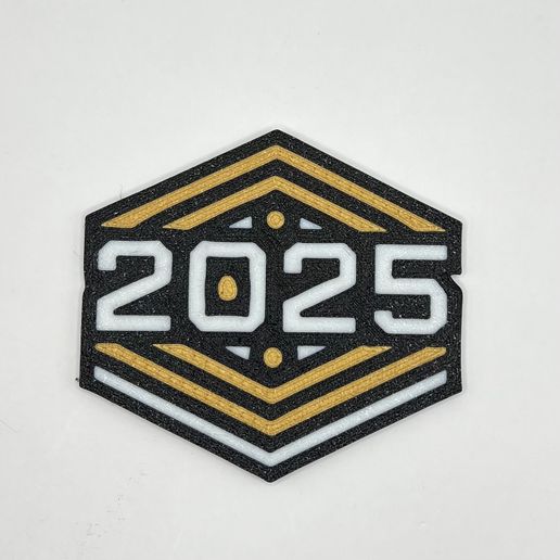 Free 3MF file 2025 Emblem Sign 🧹 ・3D print model to download・Cults