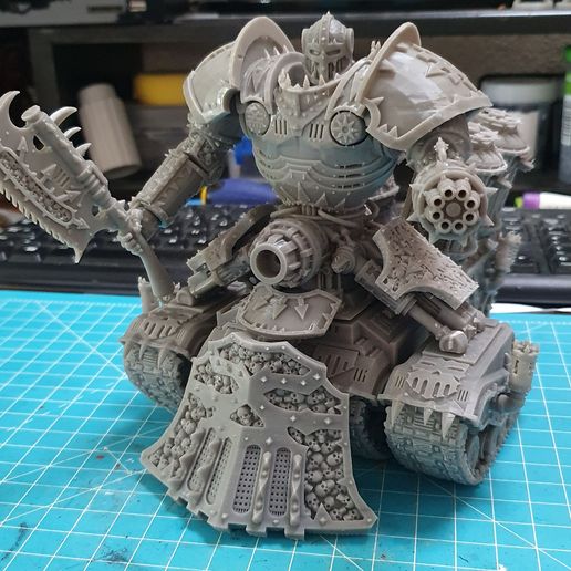 🪖 Chaos_tank_lord_skull・ STL File for 3D printing・Cults